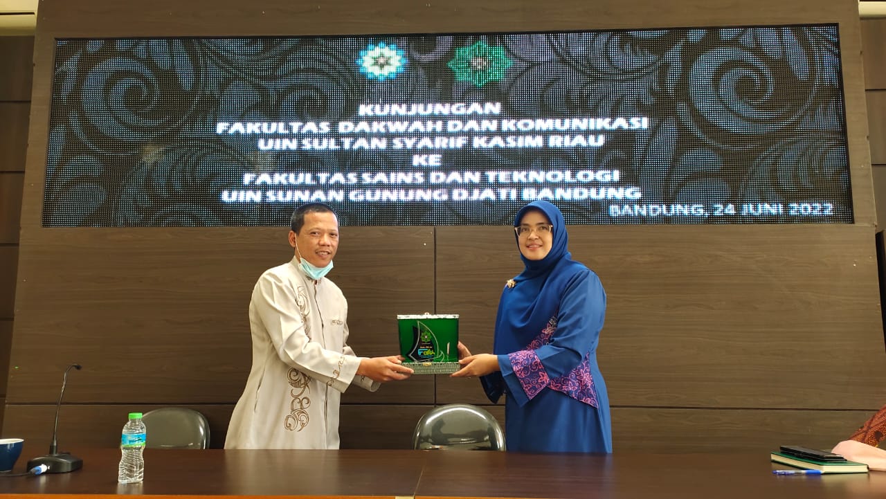 FST UIN SGD Bandung dan FDK UIN Suska Riau Jalin Kerja Sama Implementasi Zona Integritas ...