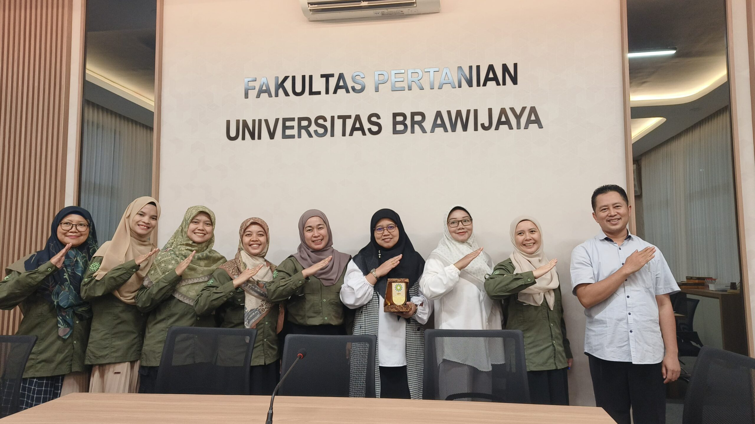 Benchmarking ke Universitas Brawijaya, Fakultas Sains dan Teknologi UIN Bandung Perkuat Tata ...